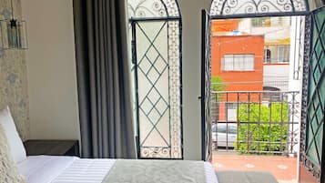 Quarto luxo (Suite Napoles) | Roupas de cama premium, edredons de pluma, cofres nos quartos