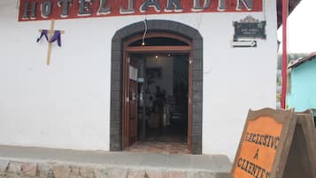 Fachada da propriedade