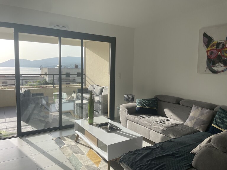 Superb T3 Flat By The Beach - Corsica