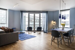 3 bedroom penthouse | Área de estar | Smart TV, Netflix, serviços de streaming