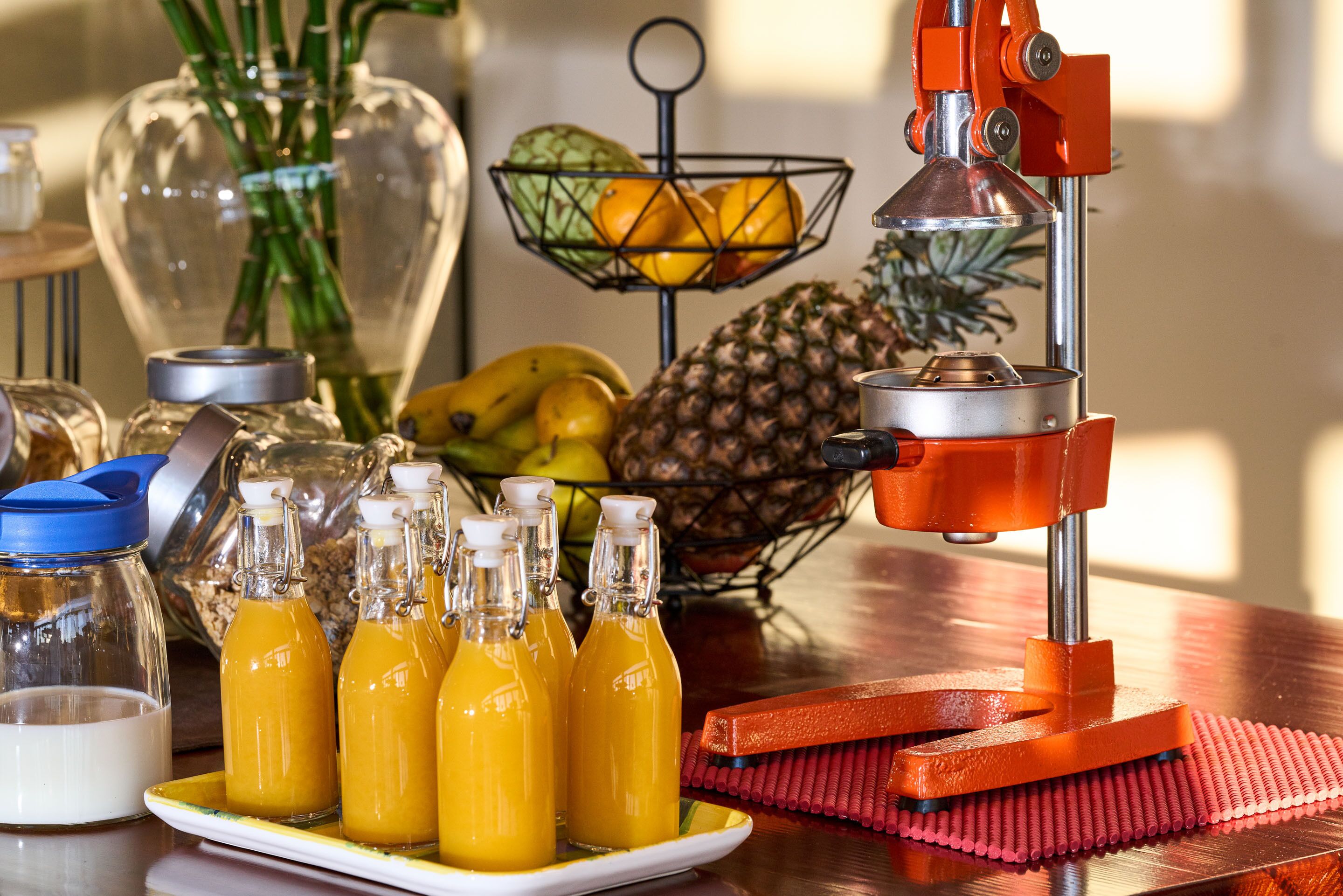 Café da manhã com buffet todos os dias (EUR 14 por pessoa) 