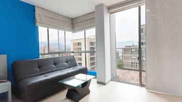 Apartamento | Sala | TV de ecrã plano