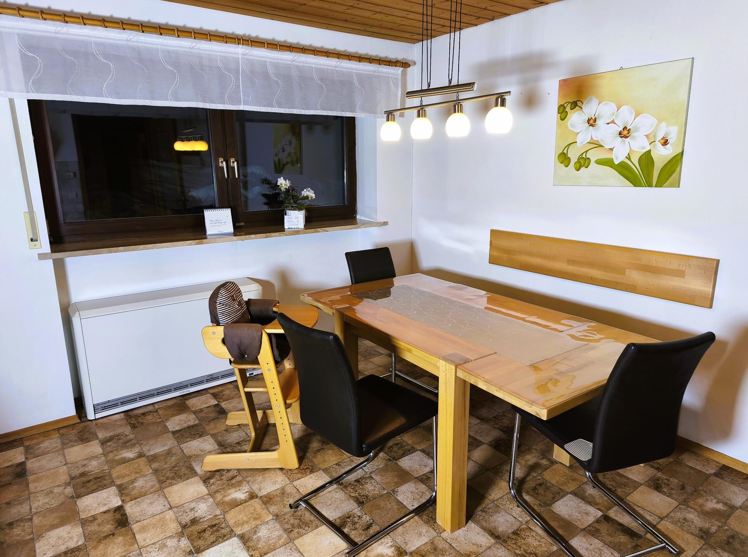 Apartamento | Cozinha privada | Geladeira, micro-ondas, fogão, cooktop