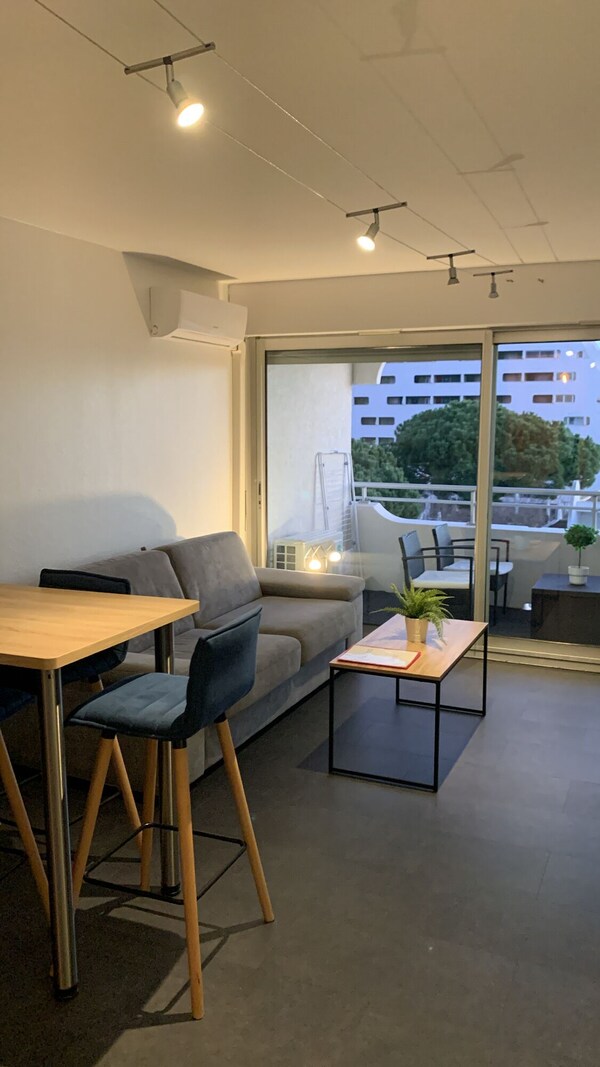 Modern Studio With Sea View, Direct Access To Couchant Beach - La Grande-Motte