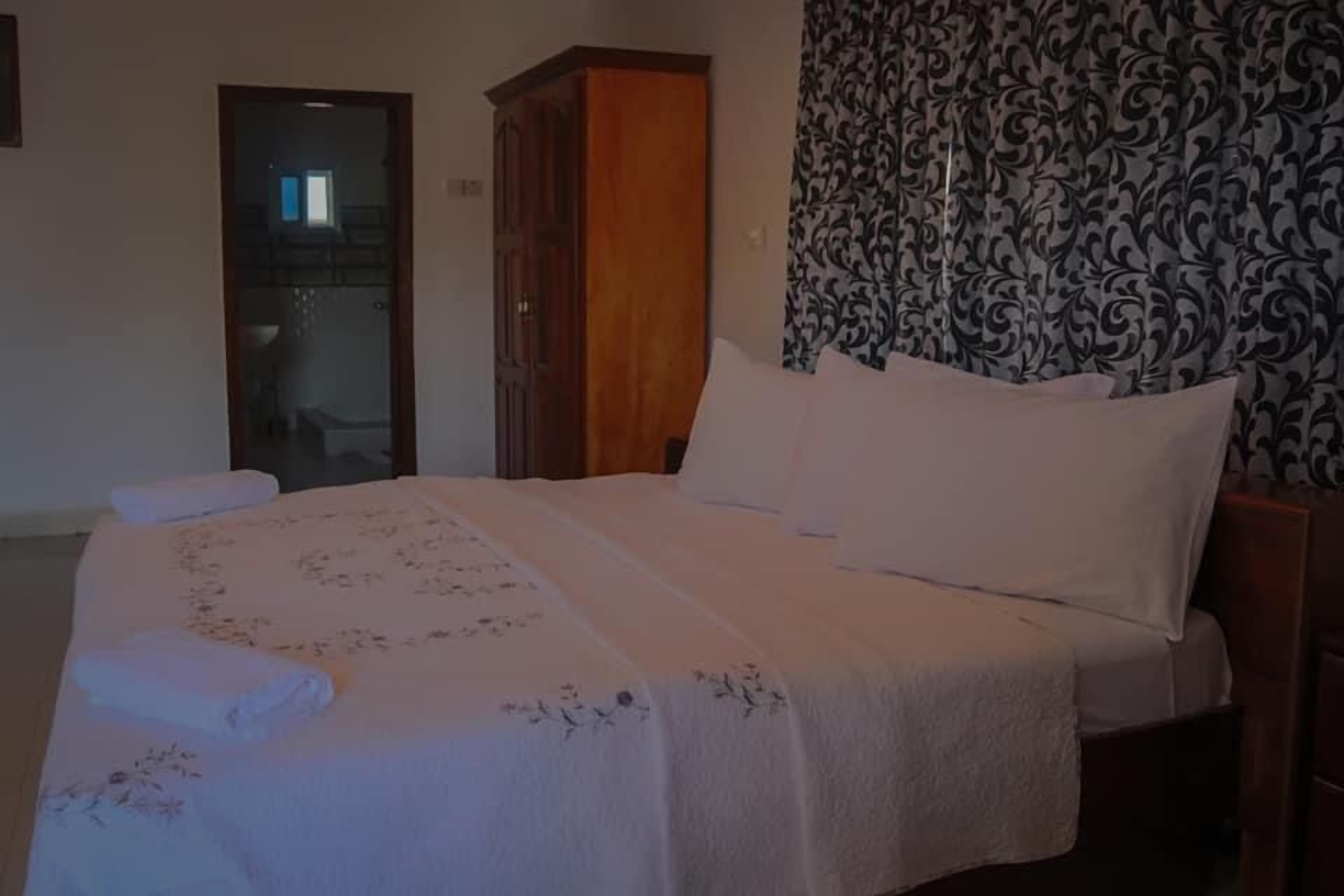 Paloma Guest House & Restaurant, Kenema: Room, Prices & Reviews ...