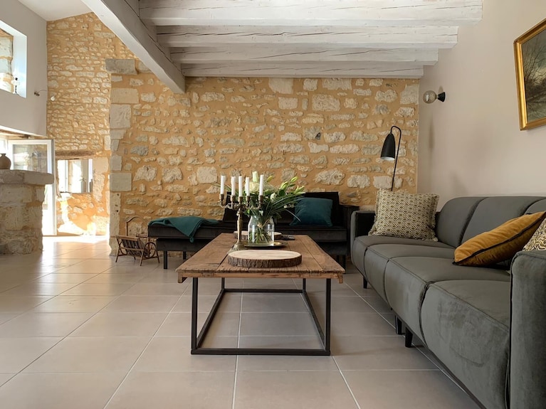 Longère Charentaise Restored With Private Heated Swimming Pool - Classified 5 *- - Charente-Maritime