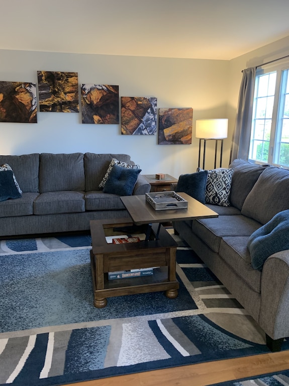 Accessible- Parkside Gem-3 Bdm Corefloor Home-pet Friendly. - Thunder Bay