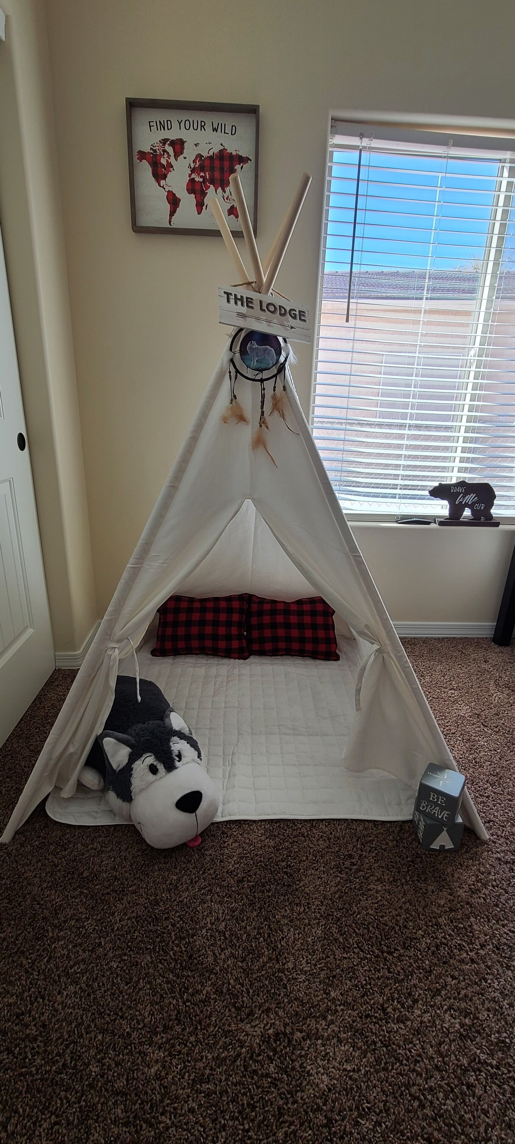 Beautiful 2020 Modern Rustic Lake Havasu Home - Lake Havasu City, AZ