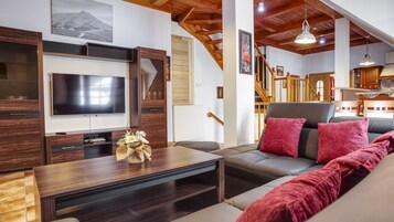 Apartamento (47A) | Área de estar | TV de tela plana