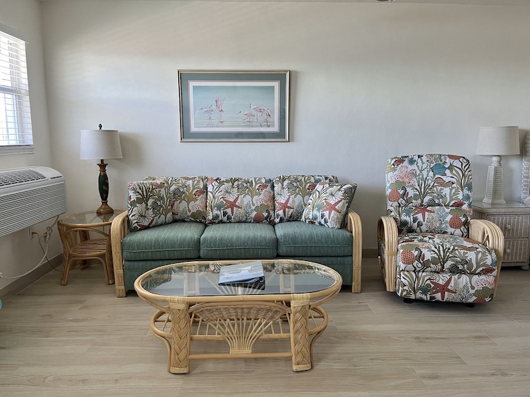 Beachside Unit 14 - Key Colony - Florida Keys