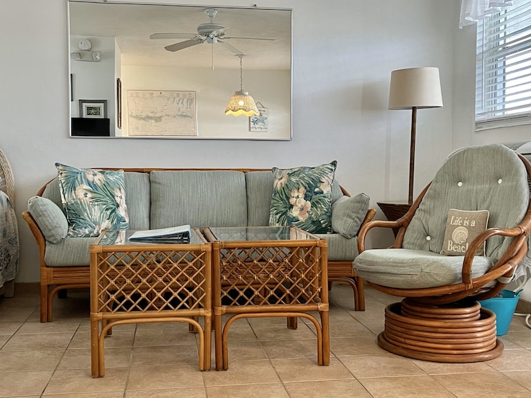 Beachside Unit 19 - Key Colony - Florida Keys