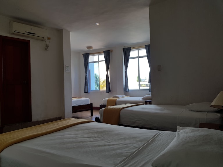 Gloria-galapagos Inn - Galápagos Islands