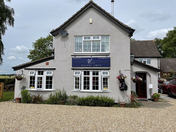 Village Limits Bed & Breakfast Accommodation - Woodhall Spa