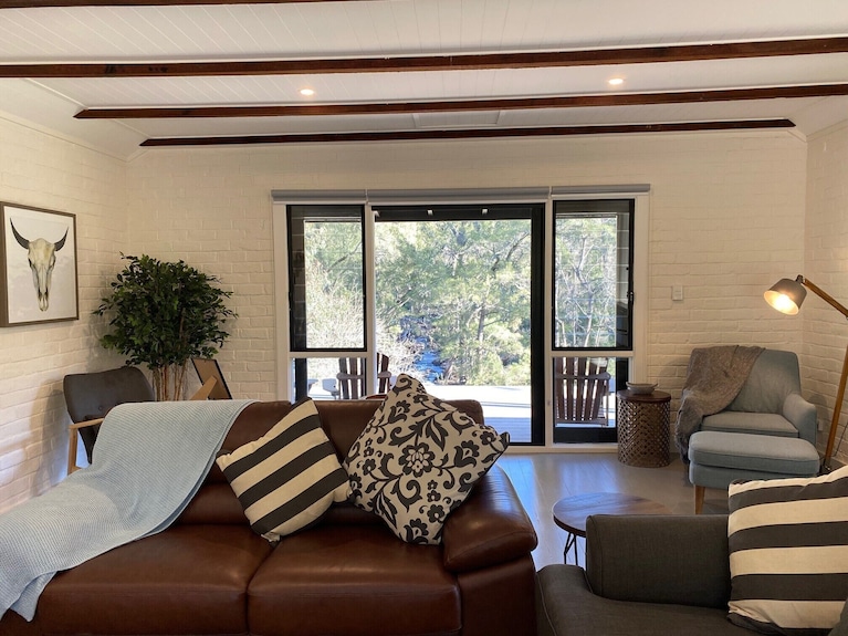 The River Cottage - Idyllic River Side Cottage - Southern Highlands