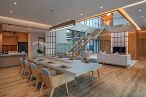 Villa Premium, 4 quartos | Refeições no quarto