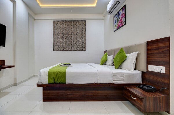 Staybird - Nest, Kharadi - Pune