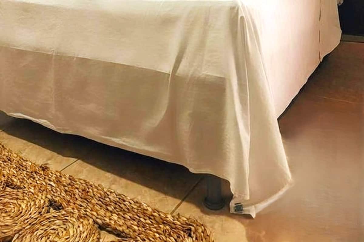 Quarto Triplo Standard | Minibar, roupa de cama fornecida