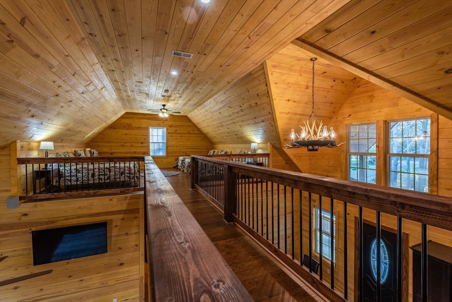 Rustic Retreat Sleeps 14 - Mentone, AL