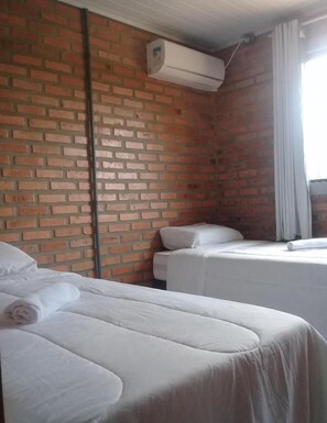 2 quartos, espaço de trabalho para notebook, Wi-Fi de cortesia