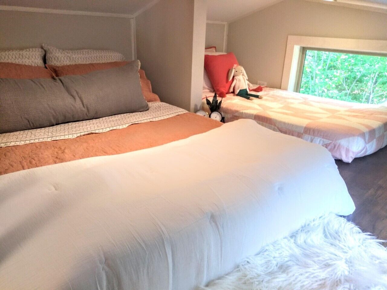 Cozy Cottage At Lake George Campsites! - Glens Falls, NY