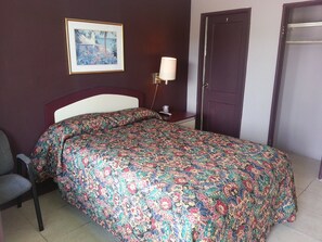 Quarto Individual | Roupa de cama fornecida 