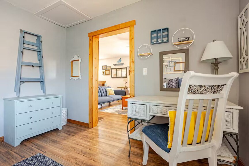 Cozy Cottage Near Downtown Brings Georgetown Lake & Fairmont To Your Fingertips! - 比尤特