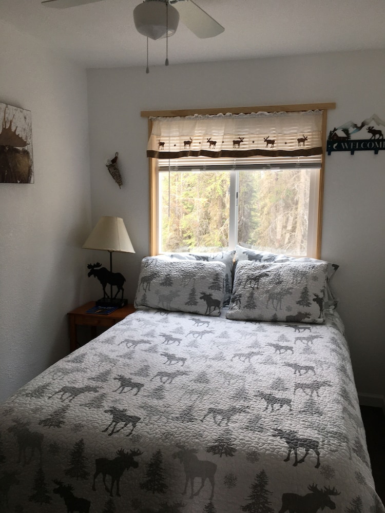 Meghan’s Mighty Moose- Spacious Family Cabin - Alaska