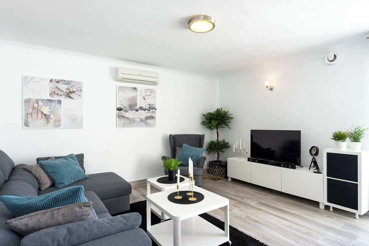 Seaview Family Apartment By Costarentals - Ref 54 - La Cala de Mijas