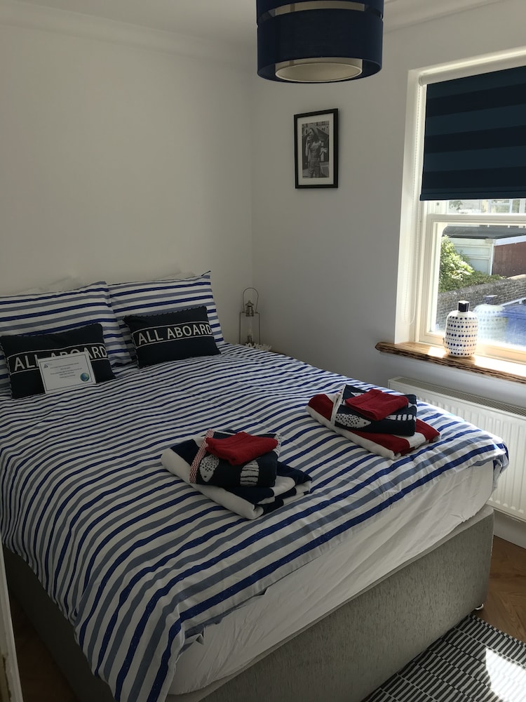 The Beach House, Coral Bay, Bespoke And Individual Apartments. - Eastbourne