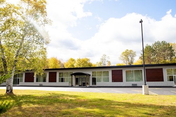 Menominee River Extended Stay Hotel - Door County, WI