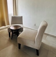 Quarto casal família | Cofres nos quartos, Wi-Fi de cortesia, roupa de cama