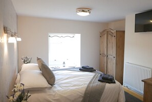 Com decoração personalizada, com mobília individualizada