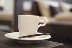 Pequeno-almoço takeaway diário (12 EUR por pessoa) 