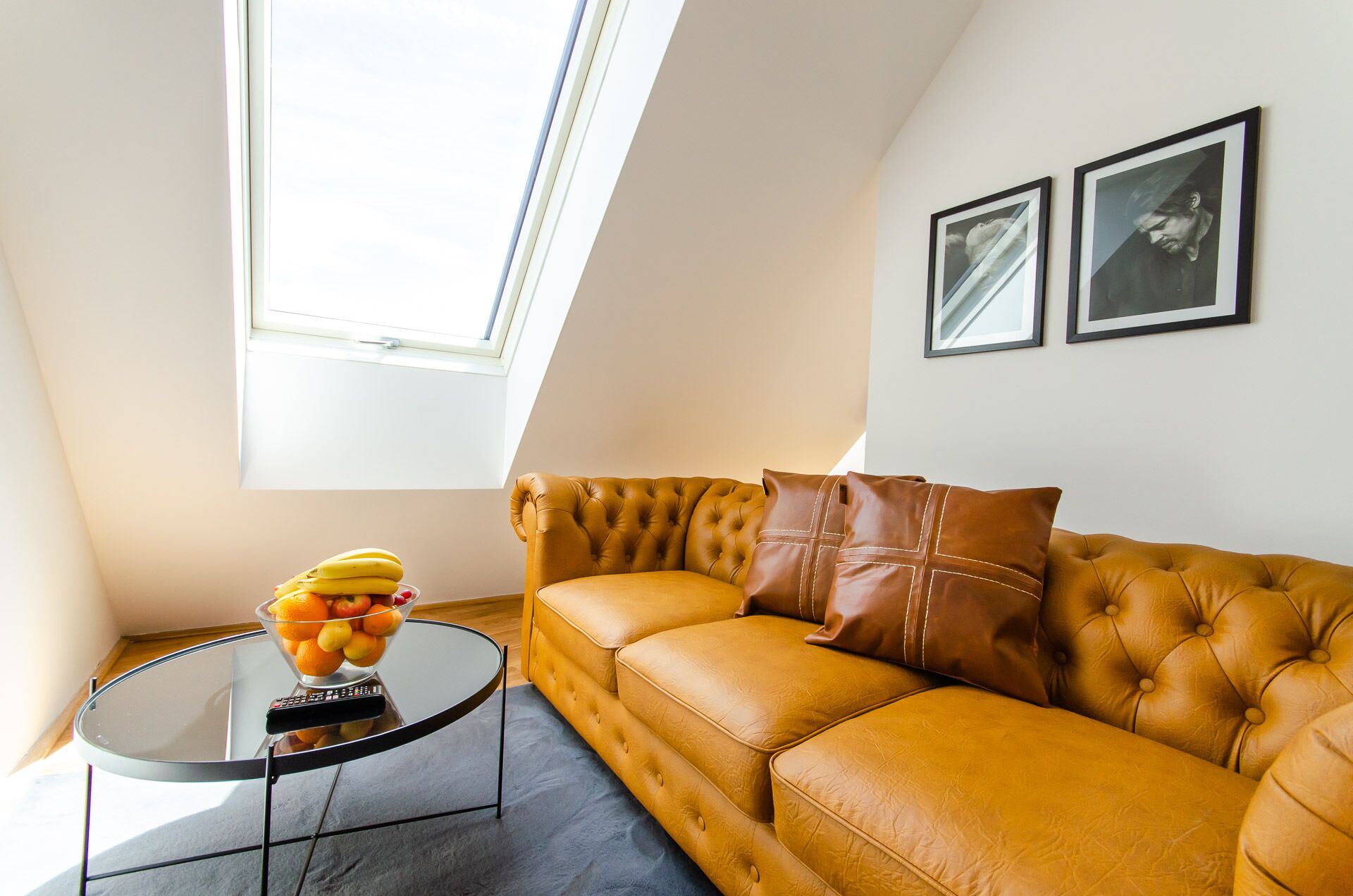 Großräumig & Hell | Nahe Fluss, Balkon & Aussicht - 