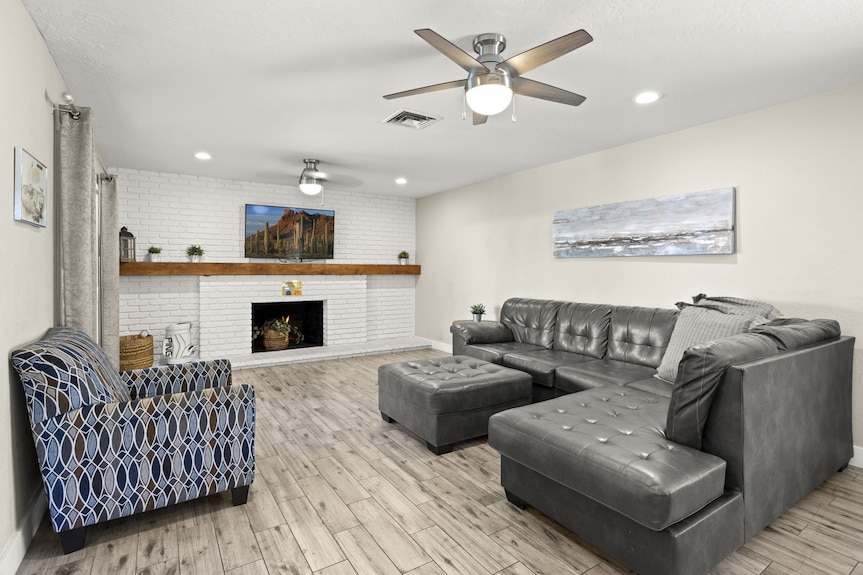 Tempe Getaway | Pool | Putting Green - Tempe, AZ