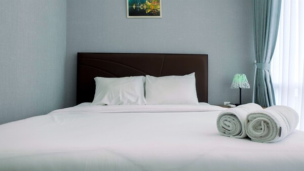 Classy 2br Apartment At Menteng Park With City View - Jakarta