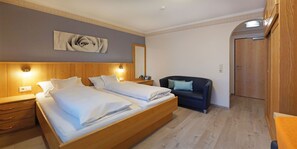 Quarto Duplo | 1 quarto, Wi-fi grátis, roupa de cama fornecida