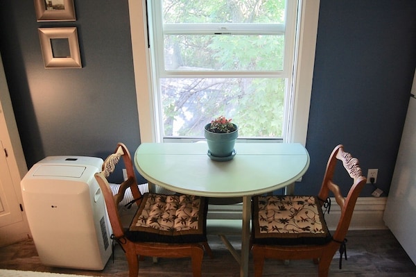 Superb Studio In The Heart Of Downtown! - Great Falls, MT