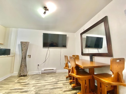 Quiet & Confortable Apartment Near Downtown Ottawa - 加蒂諾