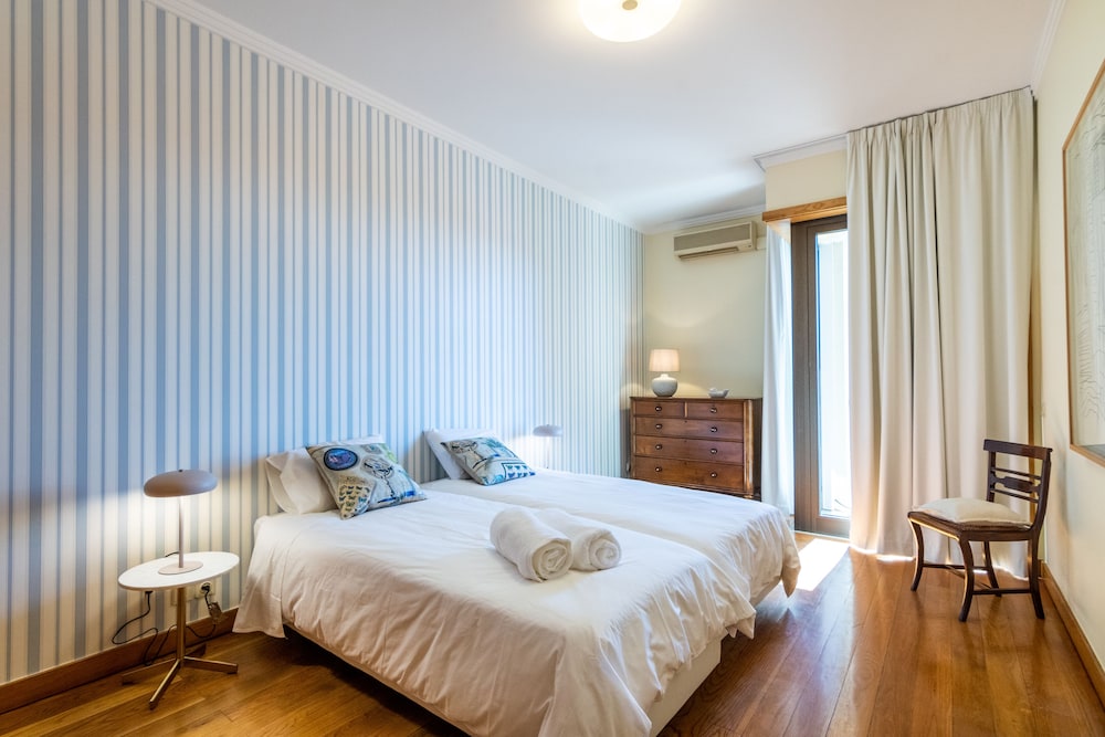 Suite 106 - 2 Bedroom Apartment With Pool - Madeira