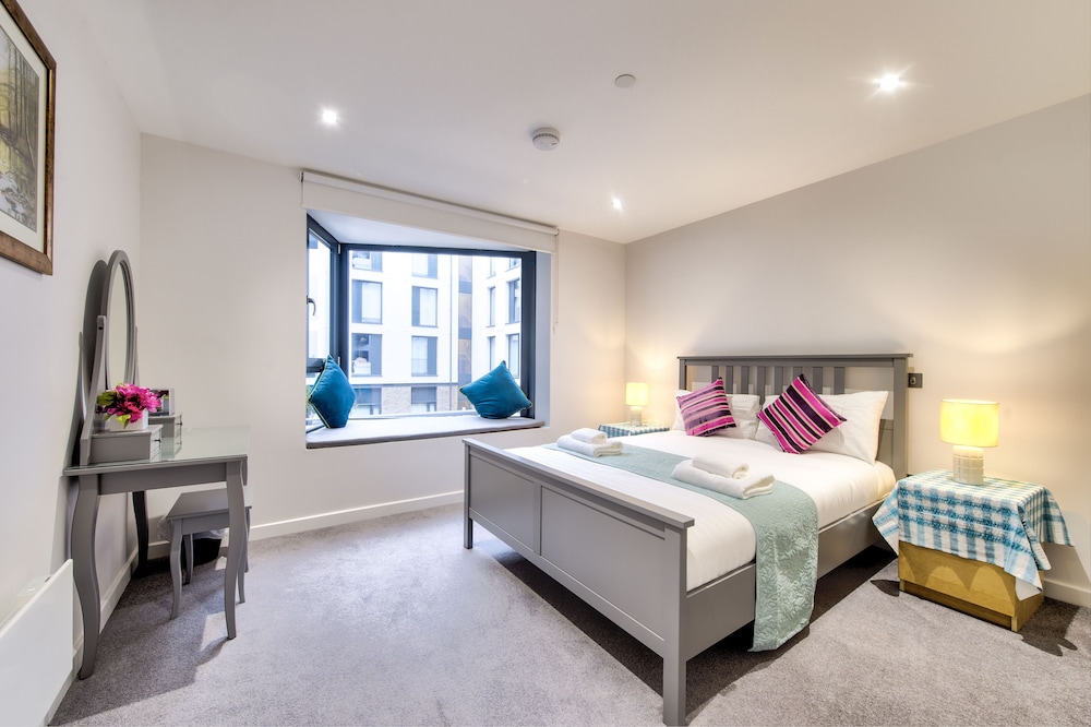 Right Next To Edinburgh Castle, Brand New Apartment Sleeps 4 - Edimburgo