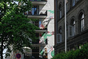 Apartamento, 2 quartos, vista para a cidade | Fachada