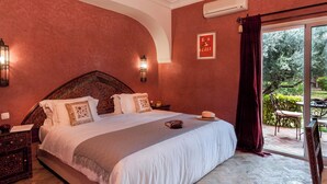 Quarto, vários quartos, fumadores, varanda