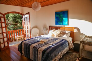 Suite Familiar com Varanda | Com decoração personalizada, com mobília individualizada, Wi-fi grátis 