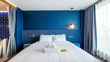 One-Bedroom Suite | 1 quarto, frigobar, cofres nos quartos, cortinas blackout
