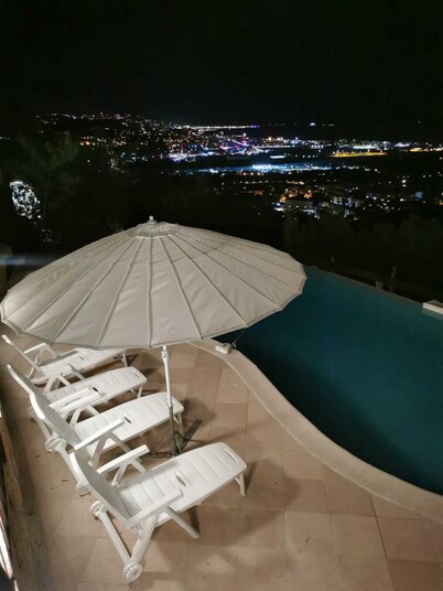 Villa avec vue exceptionnelle