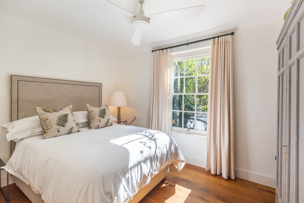 Luxurious Cape Dutch Villa In Franschhoek With Private Pool - Franschhoek