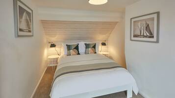 Casa | 4 quartos, ferro/tábua de engomar, Wi-fi grátis