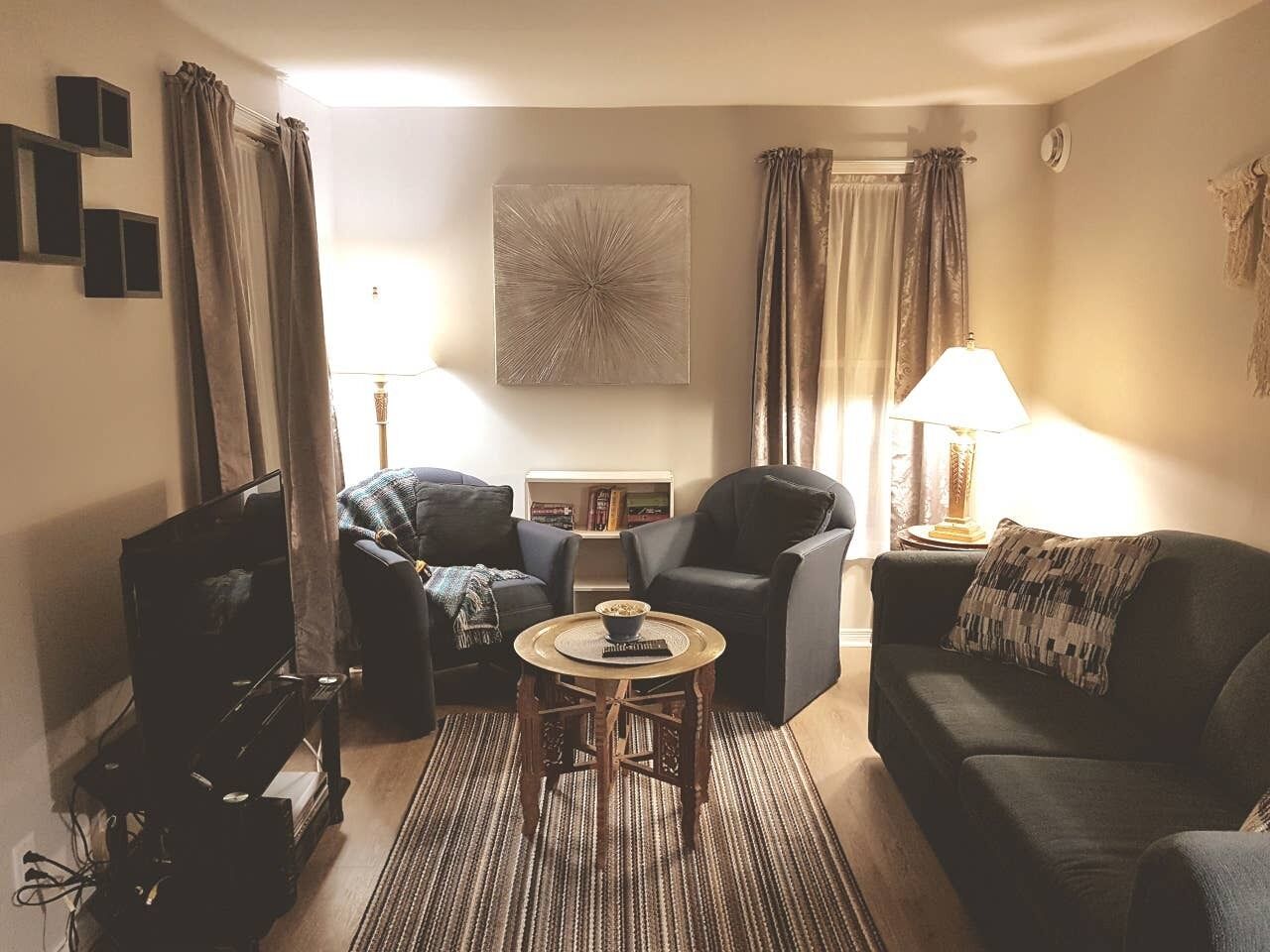 Your Sarnia "City Cottage" Is Waiting For You! - 사니아