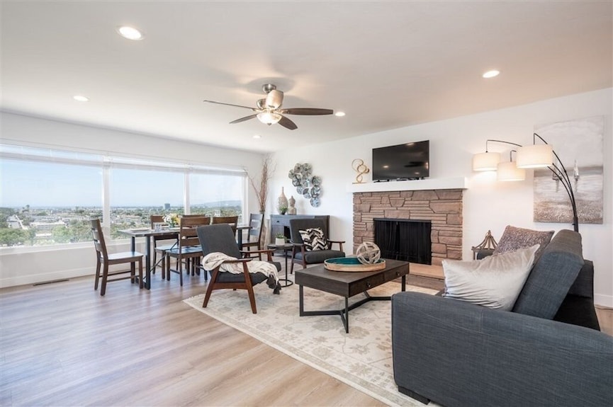 Spacious Ocean View Home Near Everything - Sunsets - Quiet Neighborhood - San Diego Airport (SAN)